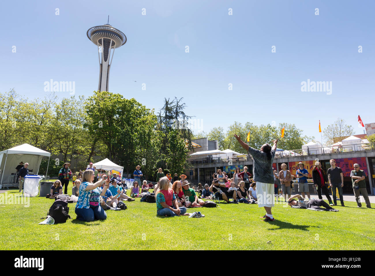 Seattle, Washington, USA. 26th May, 2017. A member of the Duwamish ...