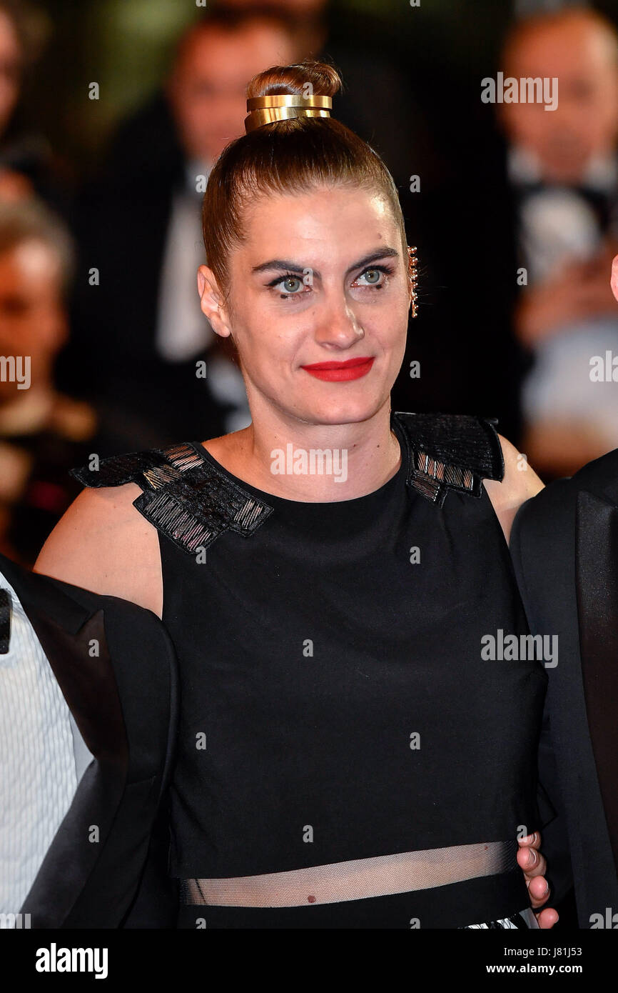 Cannes, France. 26th May, 2017. German actress Samia Chancrin poses for ...
