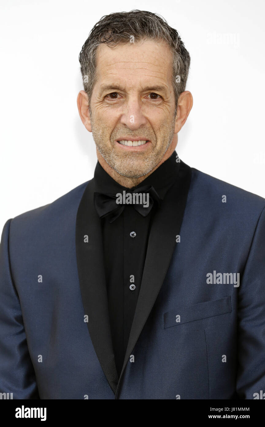 Antibes, Frankreich. 25th May, 2017. Kenneth Cole attending the amfAR's ...