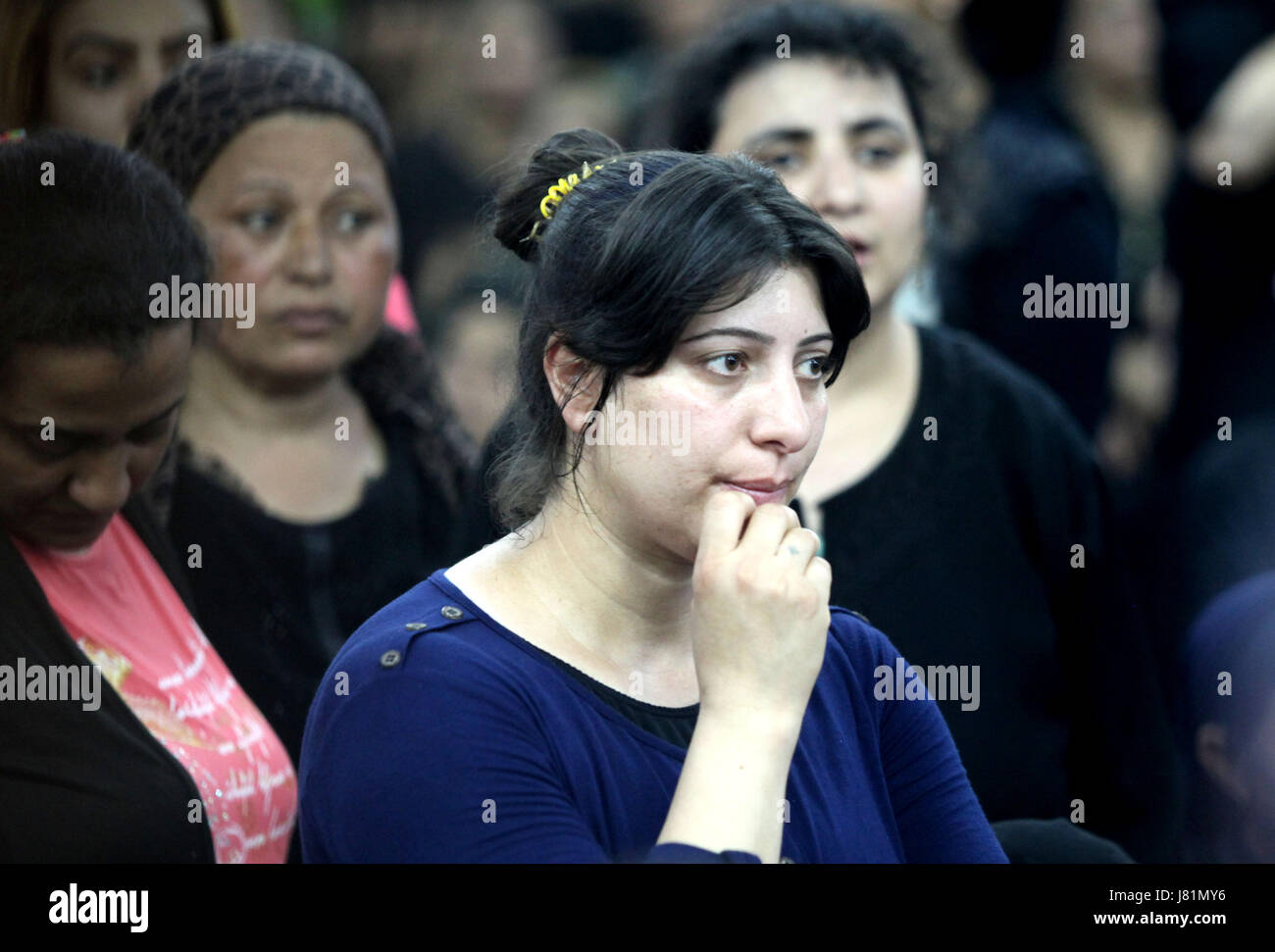 Cairo, Egypt. 26th May, 2017. Relatives of the Coptic Christians ...