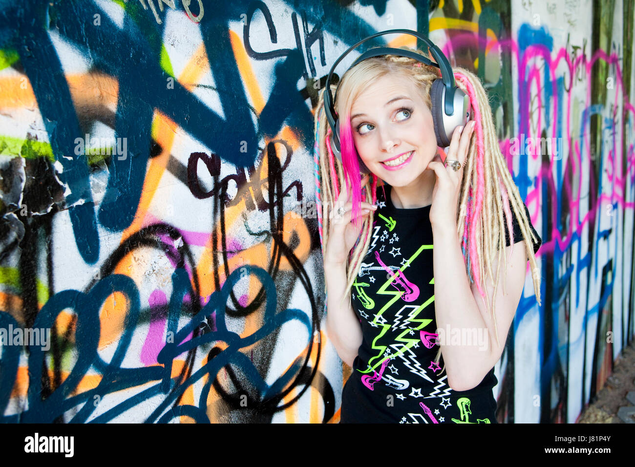 woman teens teenagers youth woman humans human beings people folk ...