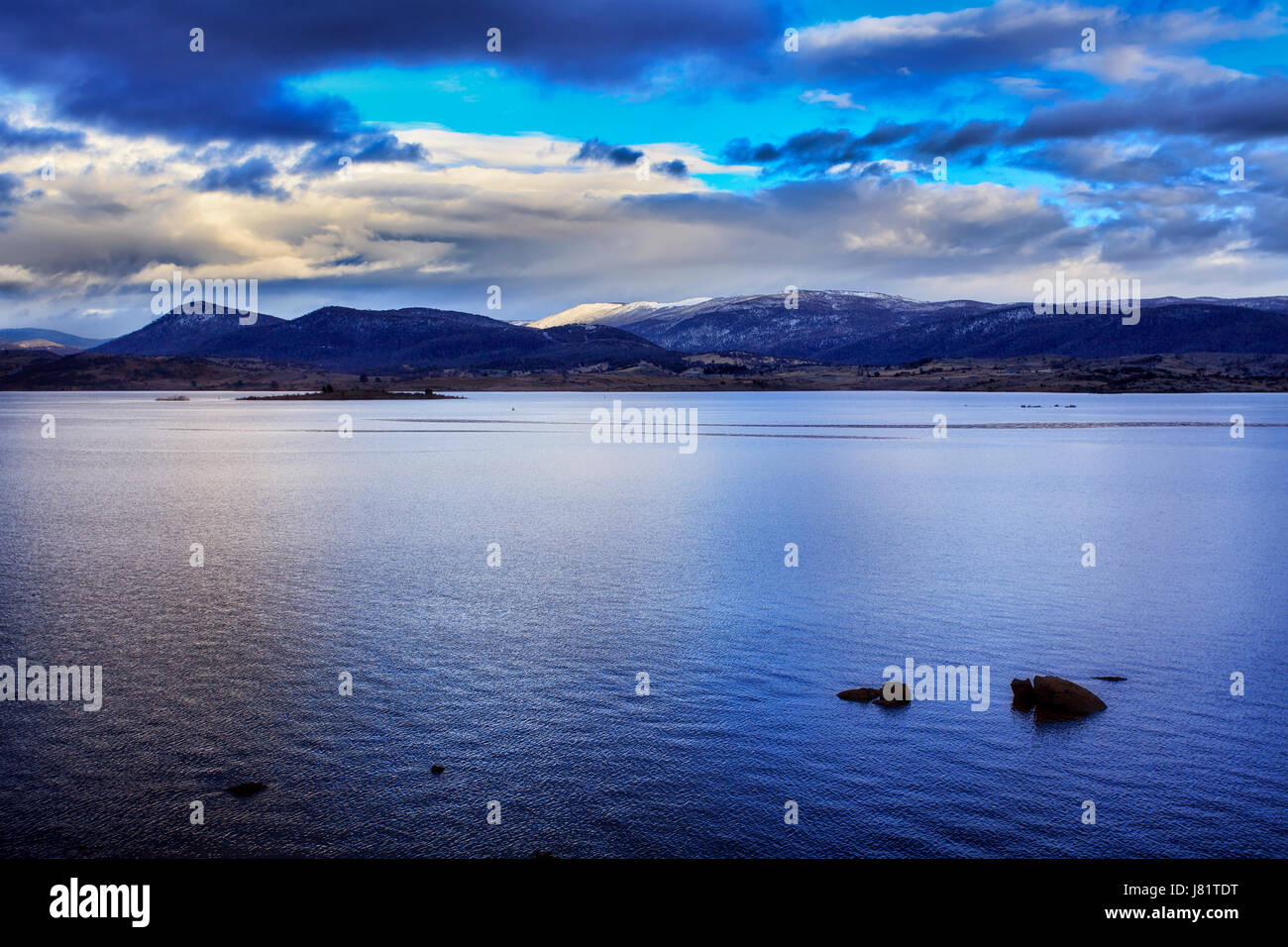 Jindabyne lake in Snowy mountains winter region of NSW in Australia at ...