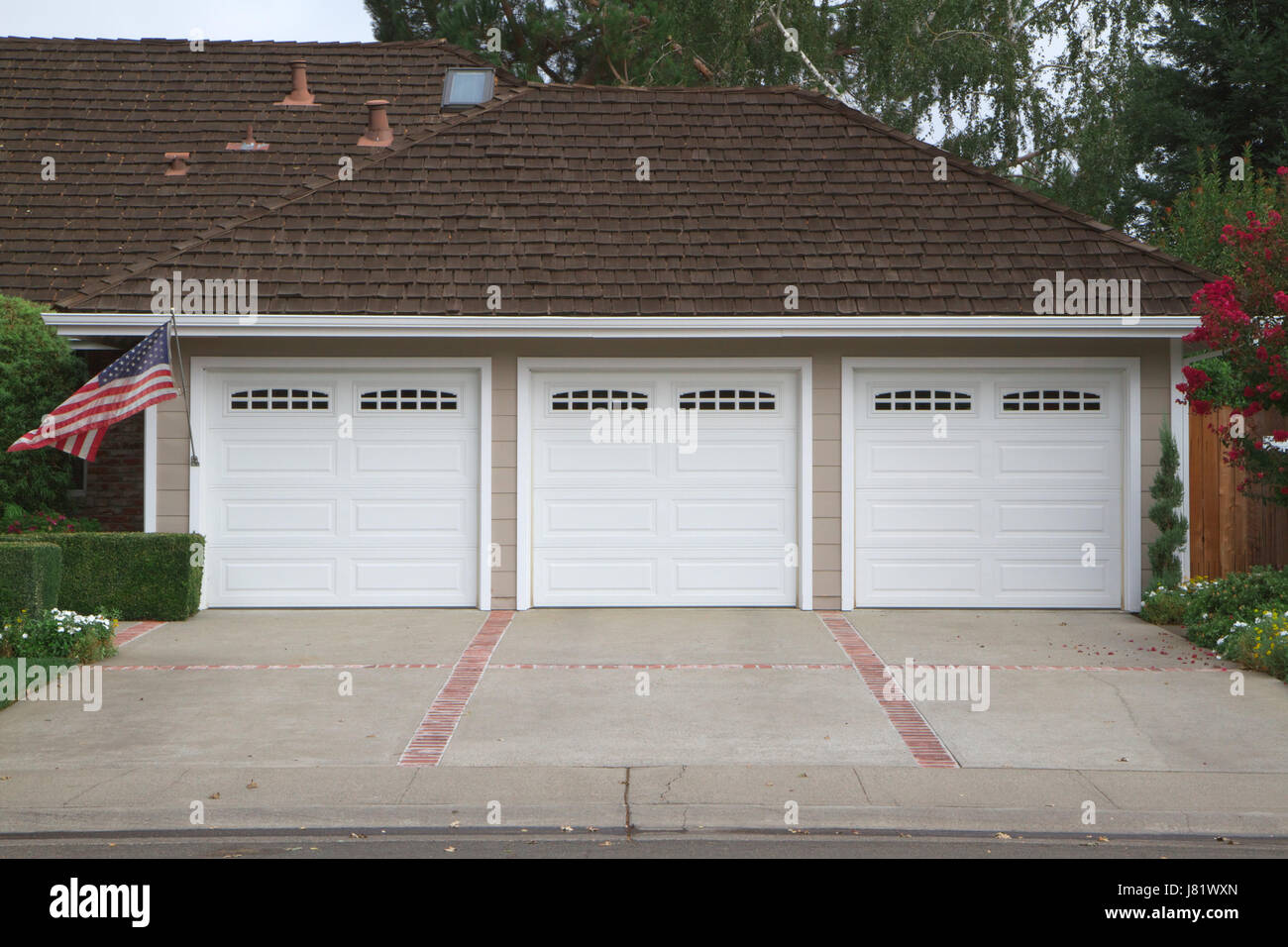 blue house building single big large enormous extreme powerful imposing ...