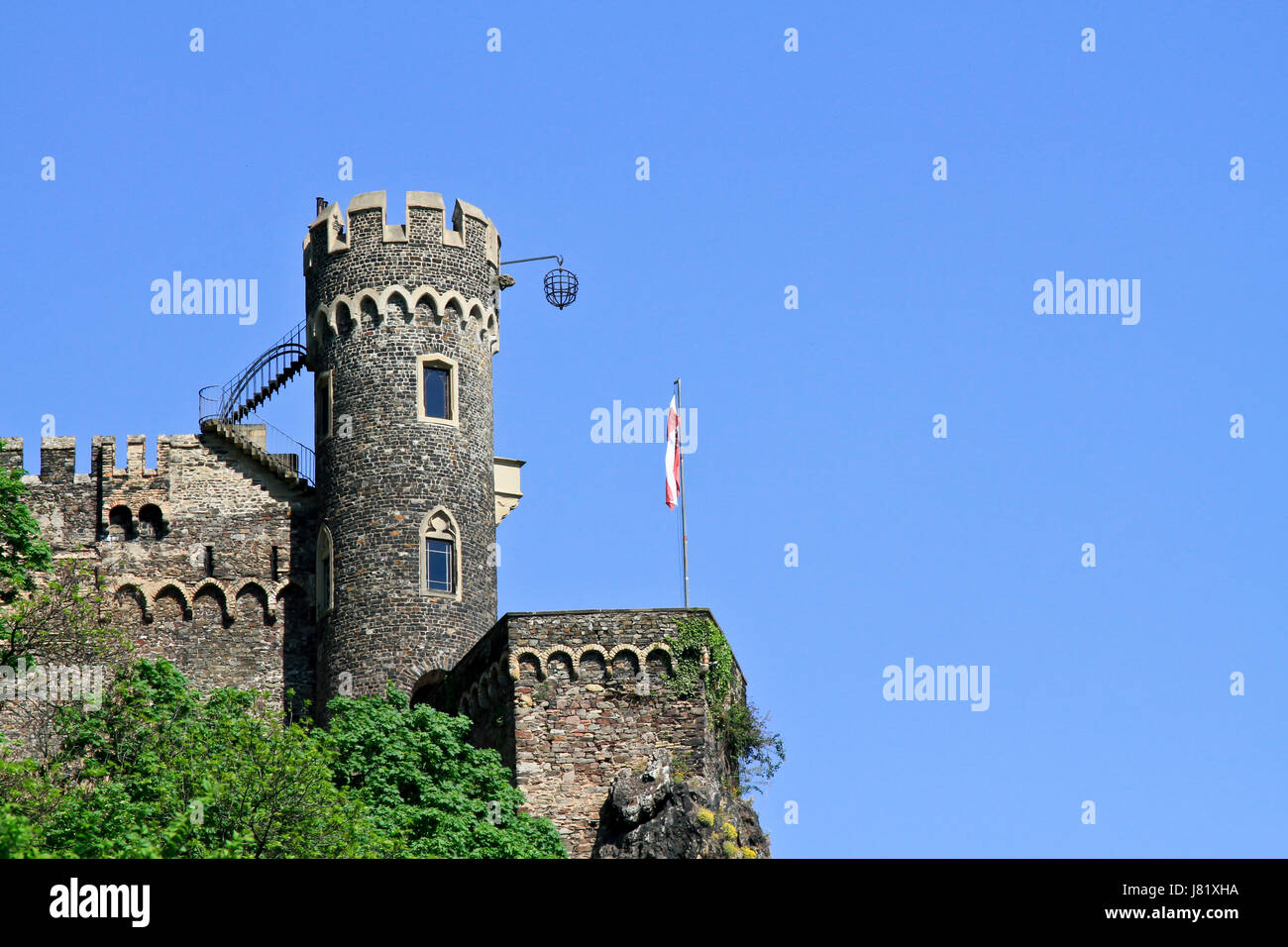 ruin style of construction architecture architectural style battlement ...
