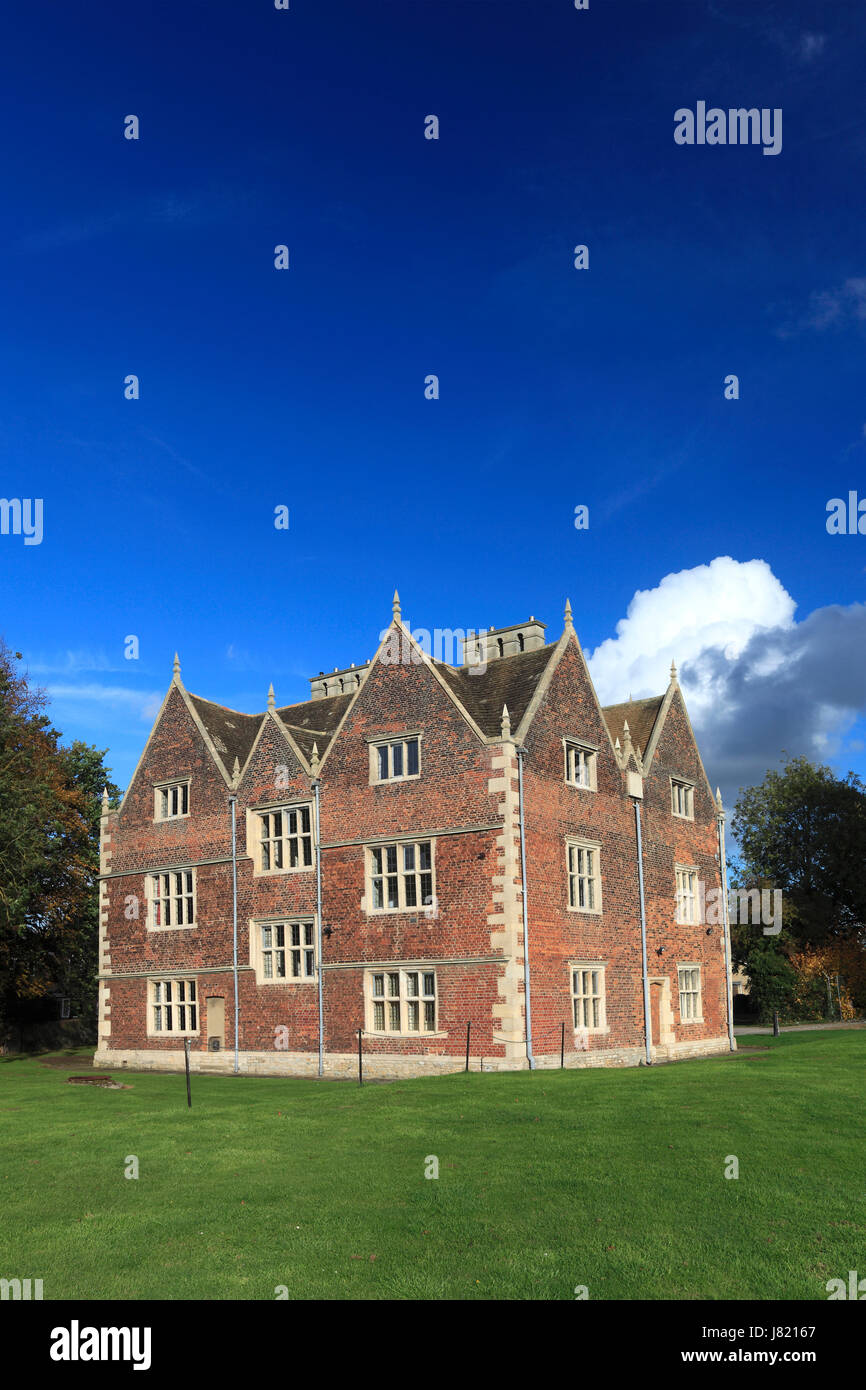 Bourne town hall hi-res stock photography and images - Alamy