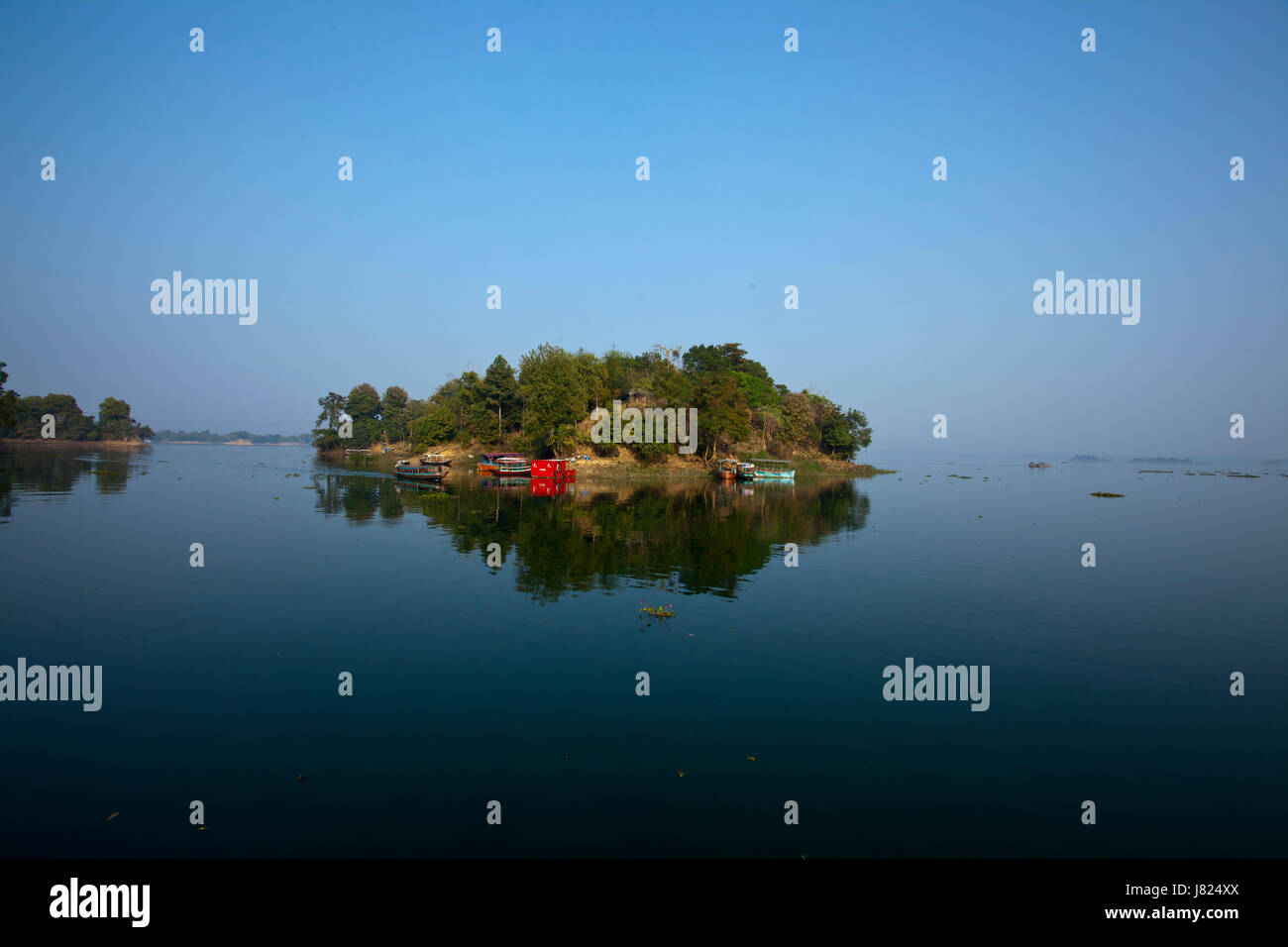 Kaptai Lake in Rangamati, Bangladesh Stock Photo - Alamy