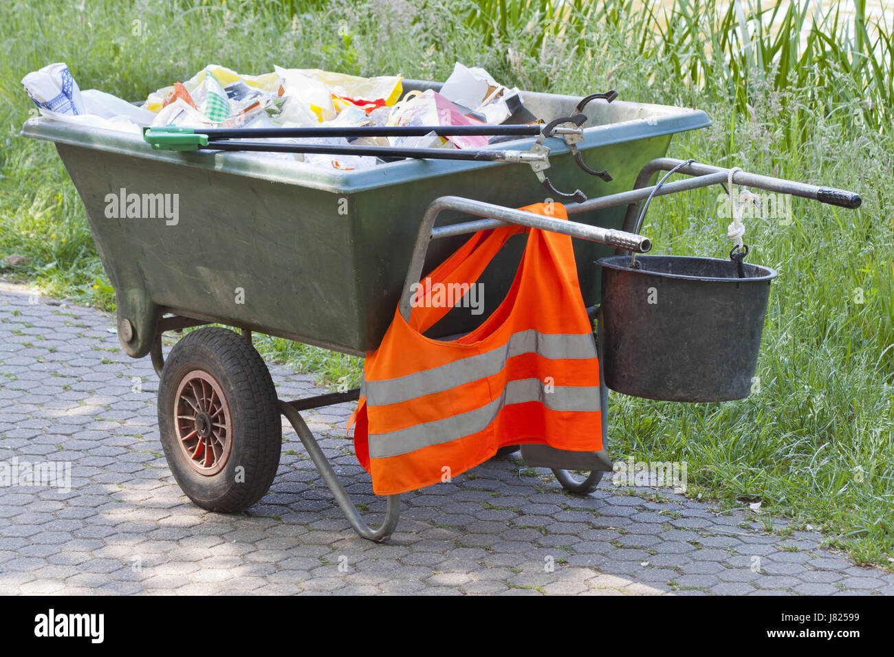 environment enviroment trash mull refuse trolley waste disposal bucket ...