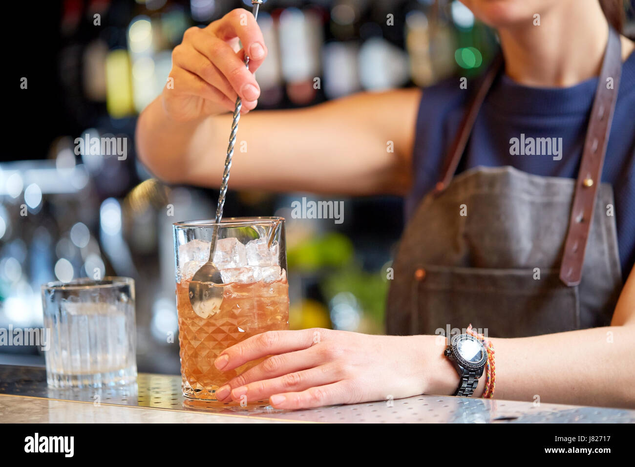 Stirrer bar hi-res stock photography and images - Alamy