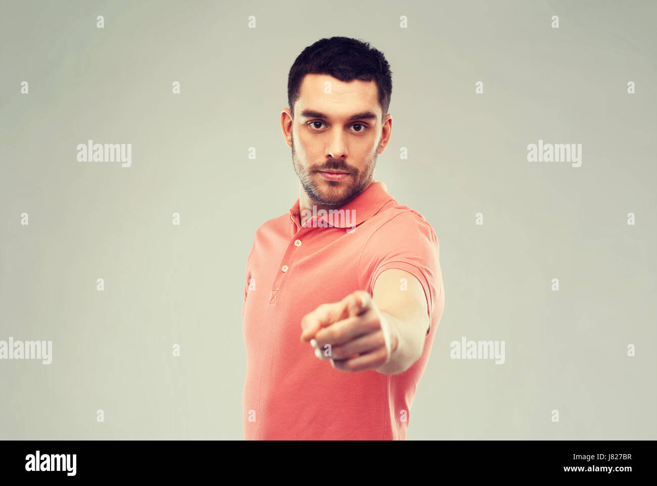 Angry man and pointing hi-res stock photography and images - Alamy