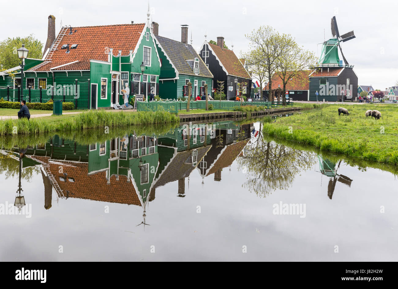 Volendam windmill hi-res stock photography and images - Alamy