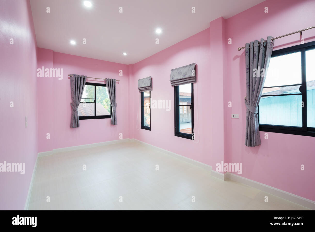empty pink room with window in home Stock Photo - Alamy