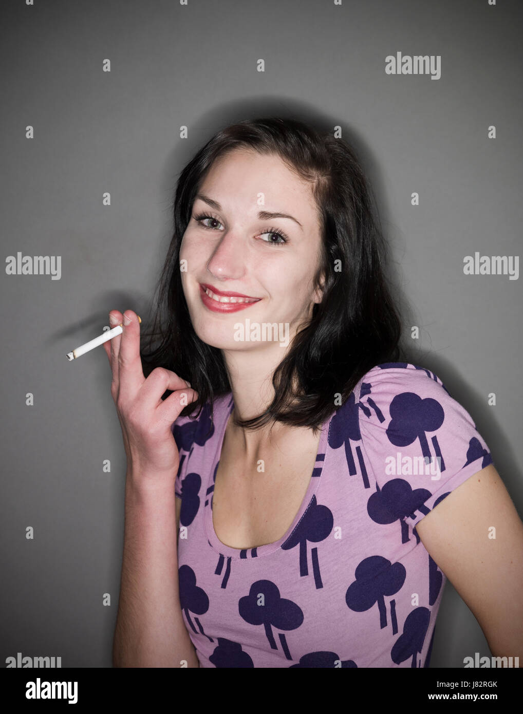 Girls smoking retro hi-res stock photography and images - Alamy