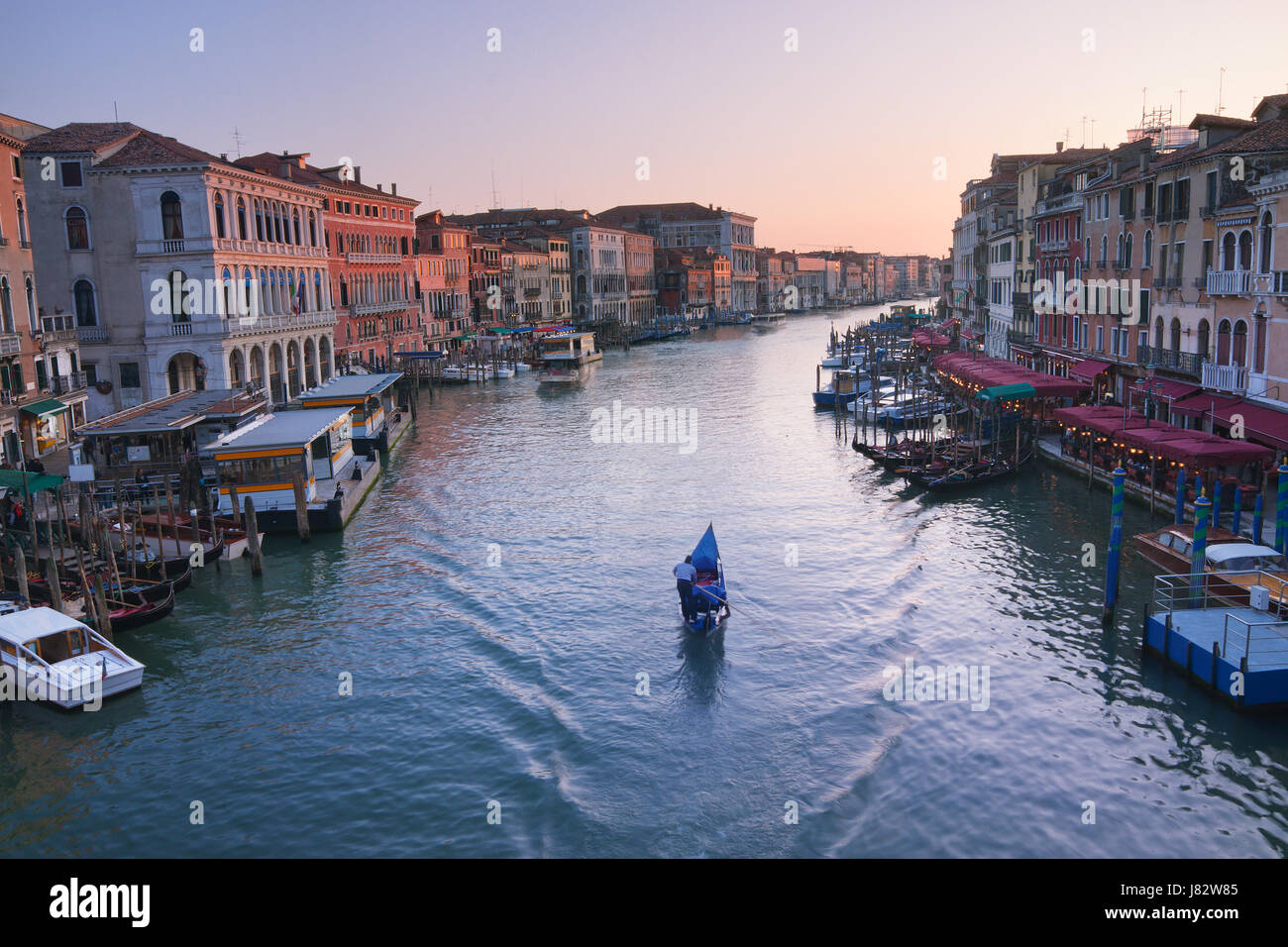 city town venice gondola landscape scenery countryside nature landmark ...