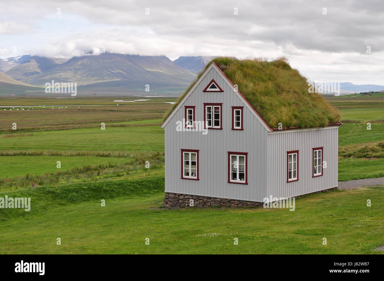 iceland - house with grass roof Stock Photo - Alamy