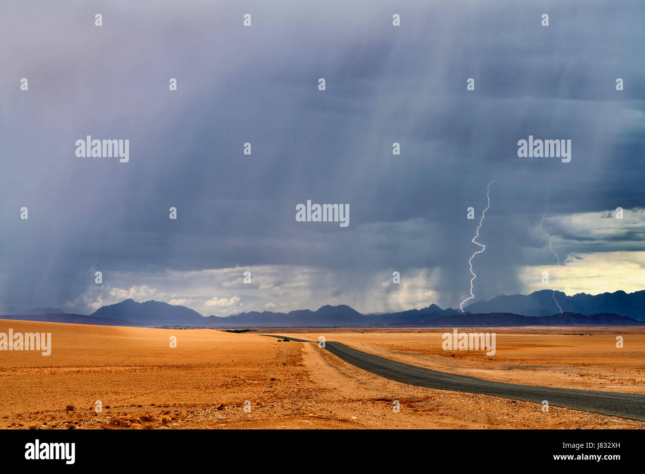 Desert road lighting storm hi-res stock photography and images - Alamy
