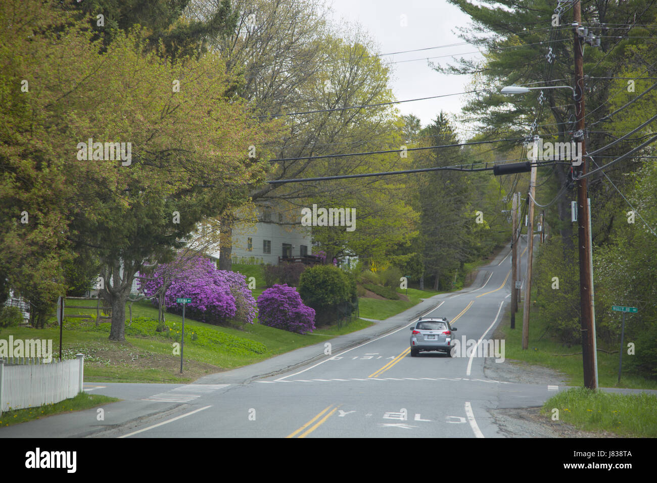Two way car hi-res stock photography and images - Alamy