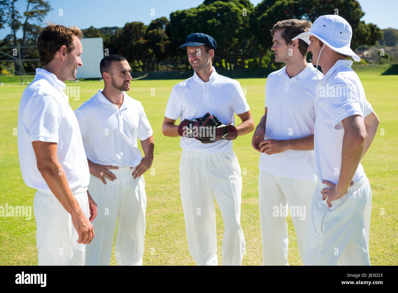 Professional cricket players hi-res stock photography and images - Alamy
