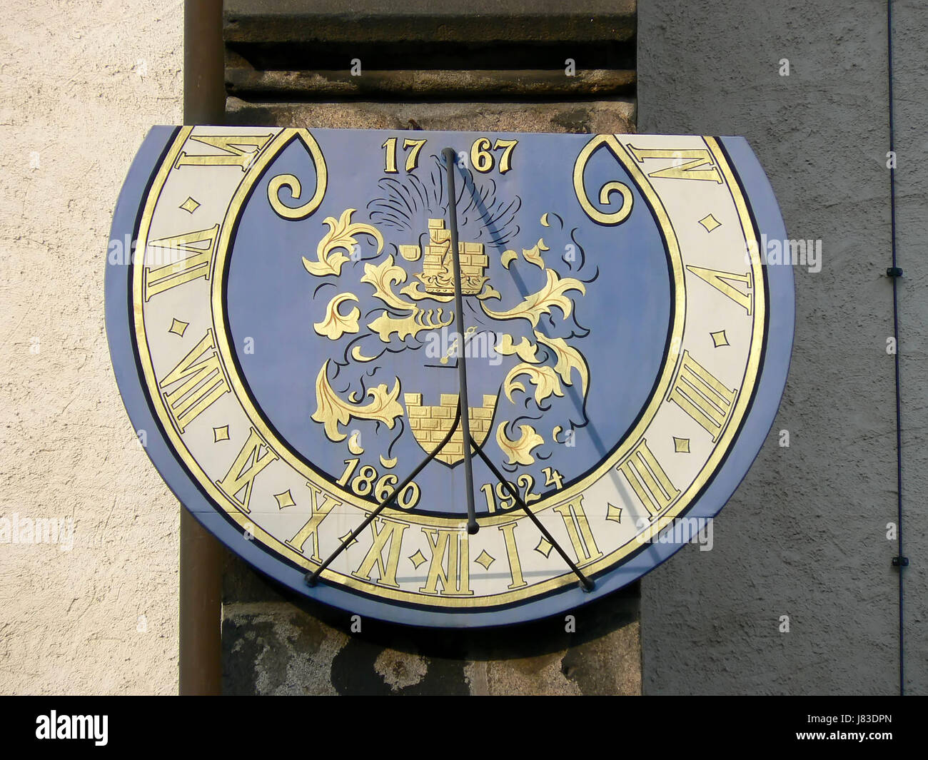 cathedral detail admission clock sightseeing sun dial saint church ...