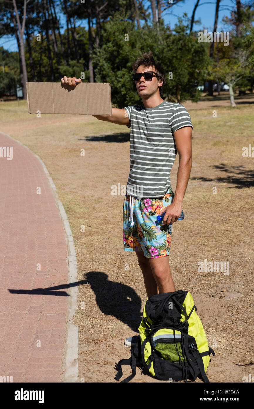 Hitchhiking roadside hi-res stock photography and images - Alamy