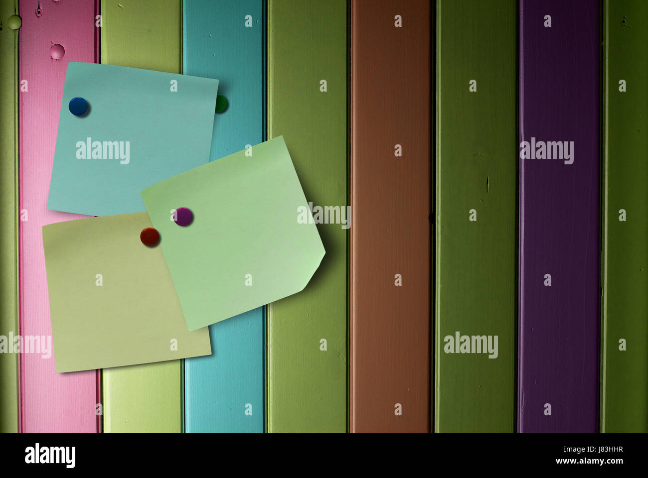 note memo wall communication thumbtack pushpin thumbtacks wooden note ...