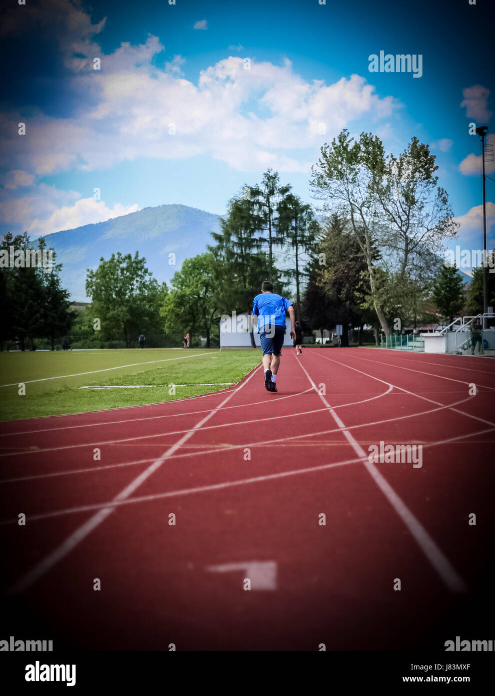 School sports day win hi-res stock photography and images - Alamy