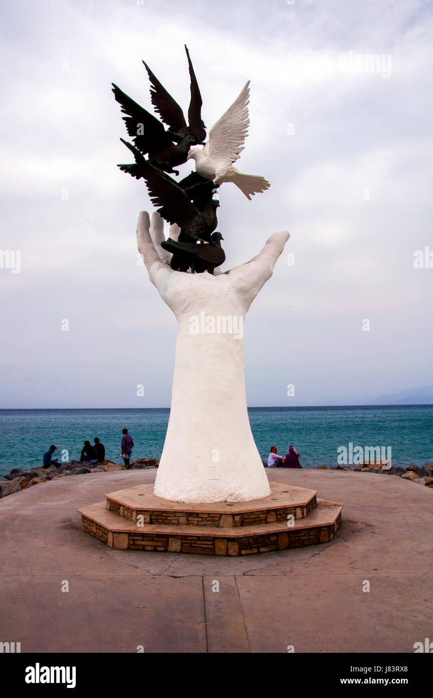 Peace Symbols Hand High Resolution Stock Photography and Images - Alamy