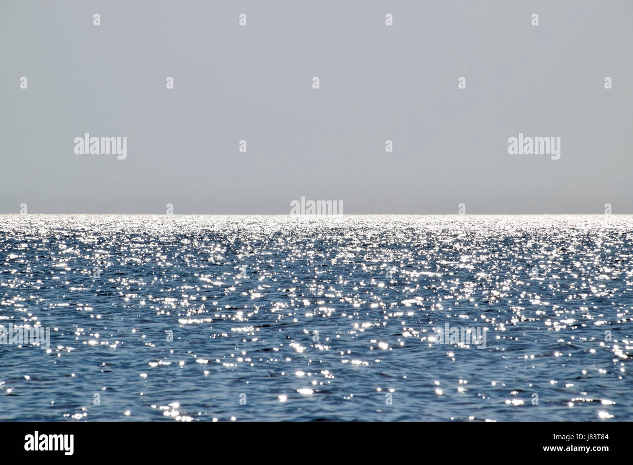 Sea line of the horizon. Sea and sky. The waves and glare of the sun ...