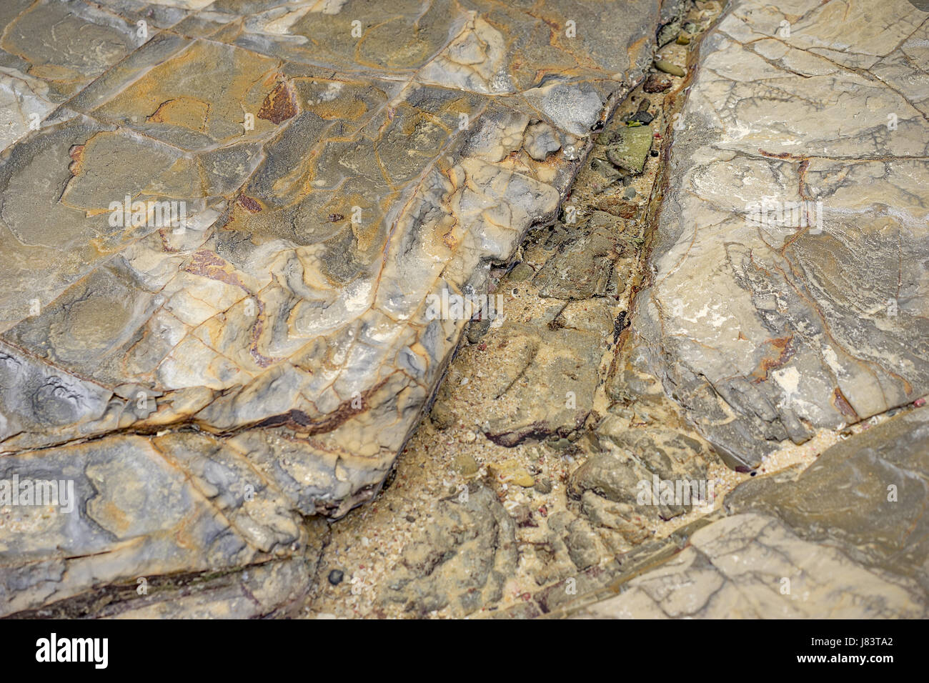 Limestone platform hi-res stock photography and images - Alamy