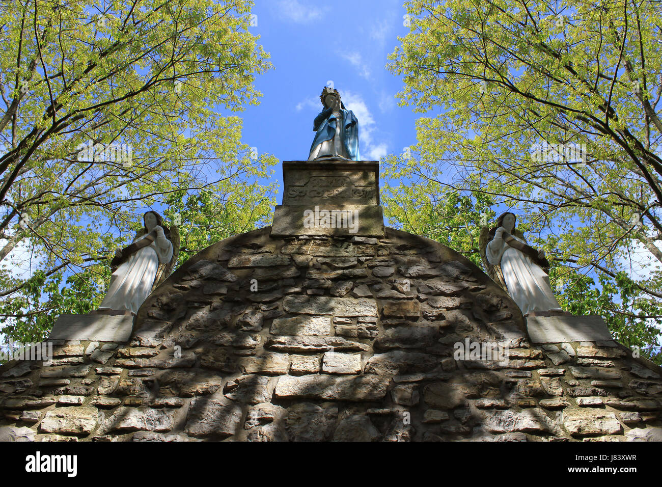 religion religious church statue chapel angel angels creed virgin ...