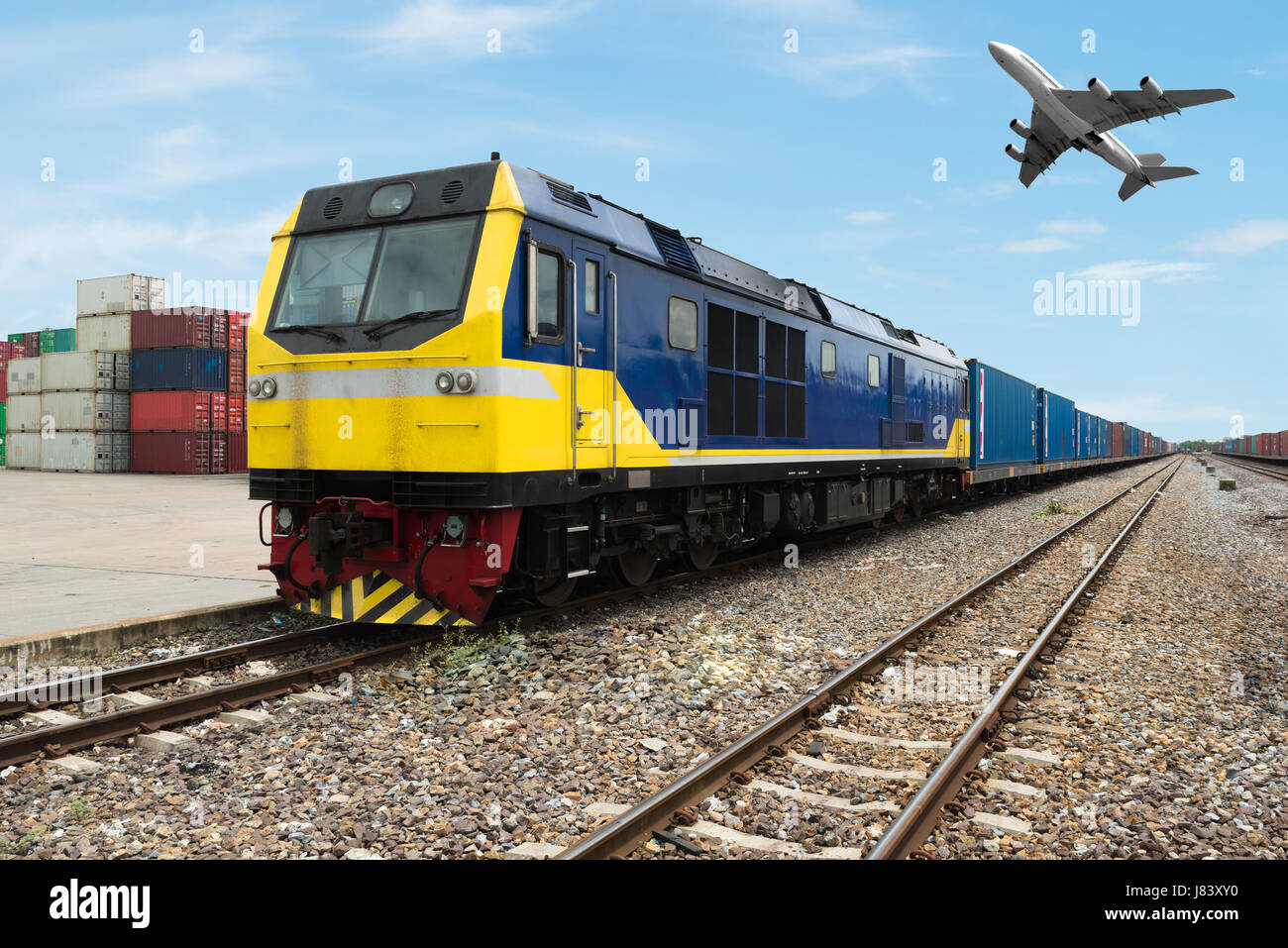 Shipping container train hi-res stock photography and images - Alamy