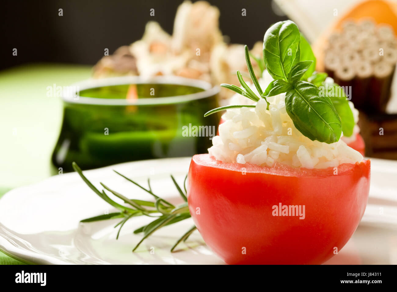 restaurant food aliment flame flames decoration gourmet tomatoes ...