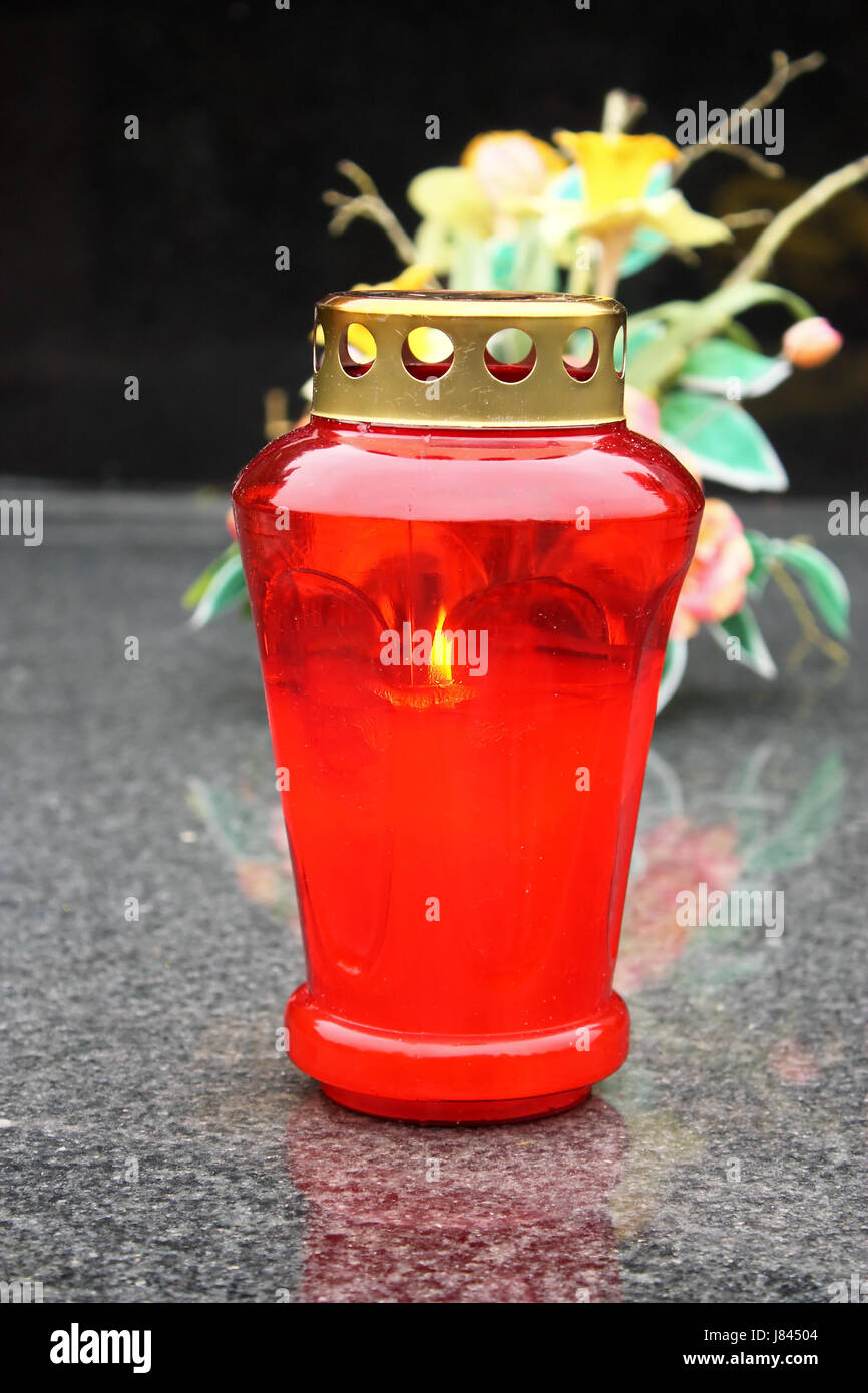 memorial candle grave lantern glow burning memory object religion ...