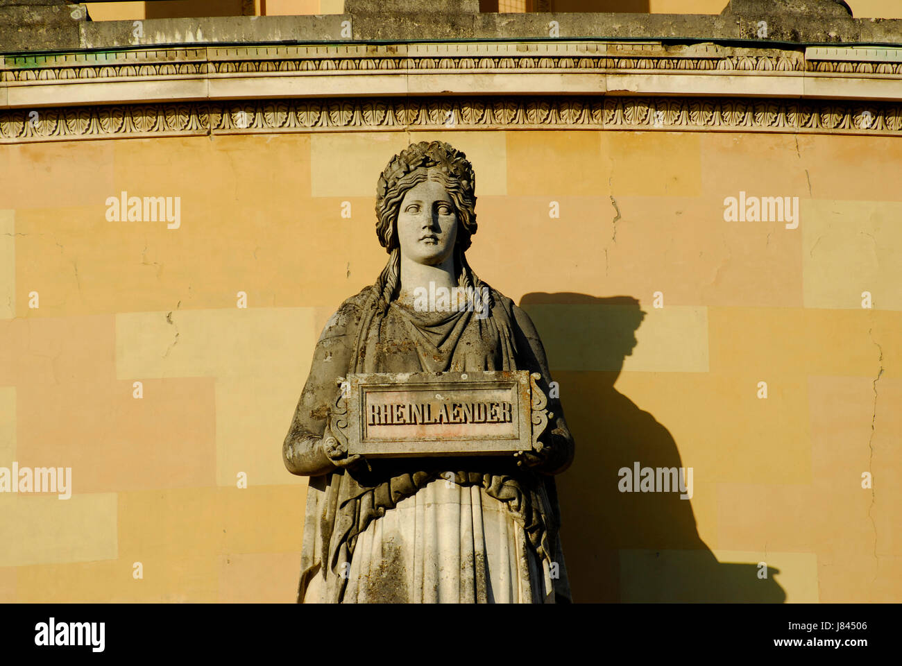 historical monument statue tourism sightseeing classicism historical ...