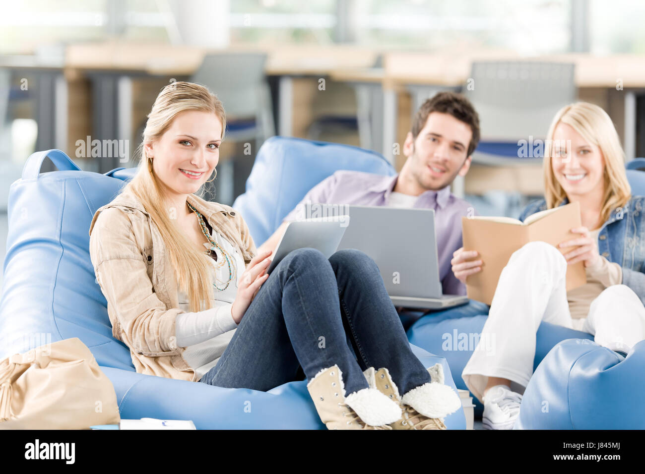 woman university educational institution educational establishment ...