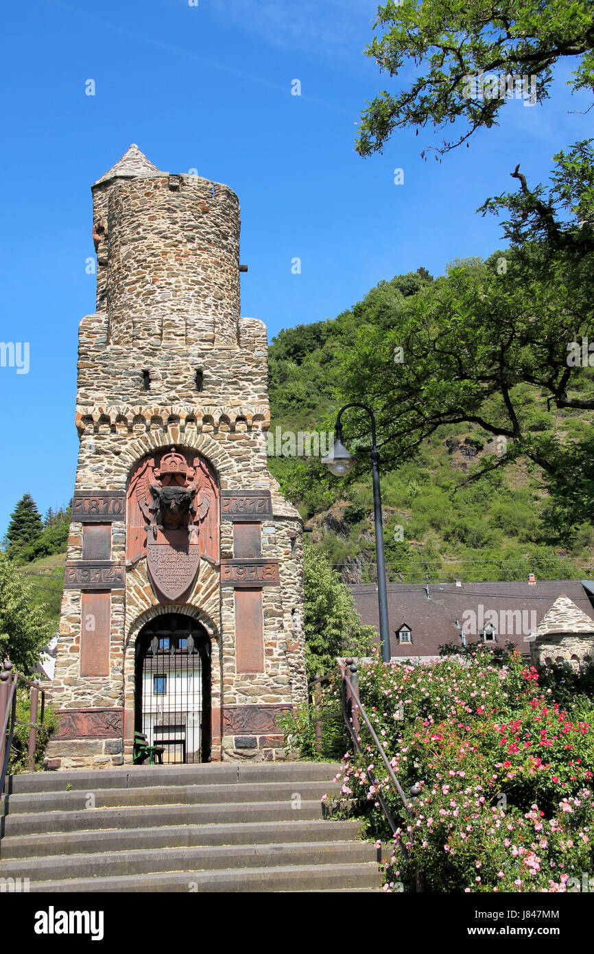 Rubble tower hi-res stock photography and images - Alamy