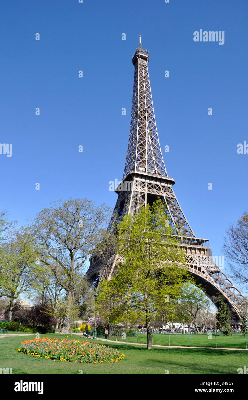 Iron steel spring hi-res stock photography and images - Alamy