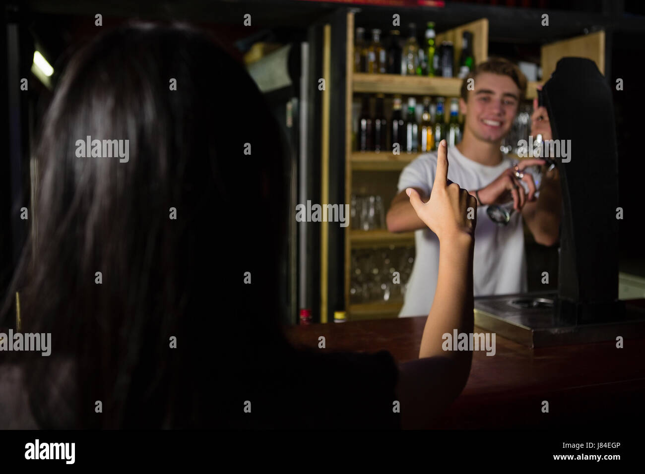 Bartender preparing drink bar hi-res stock photography and images - Alamy