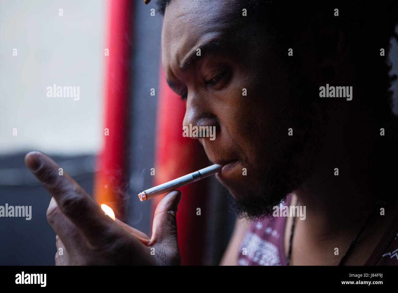 Smoking cigarette bar hi-res stock photography and images - Alamy