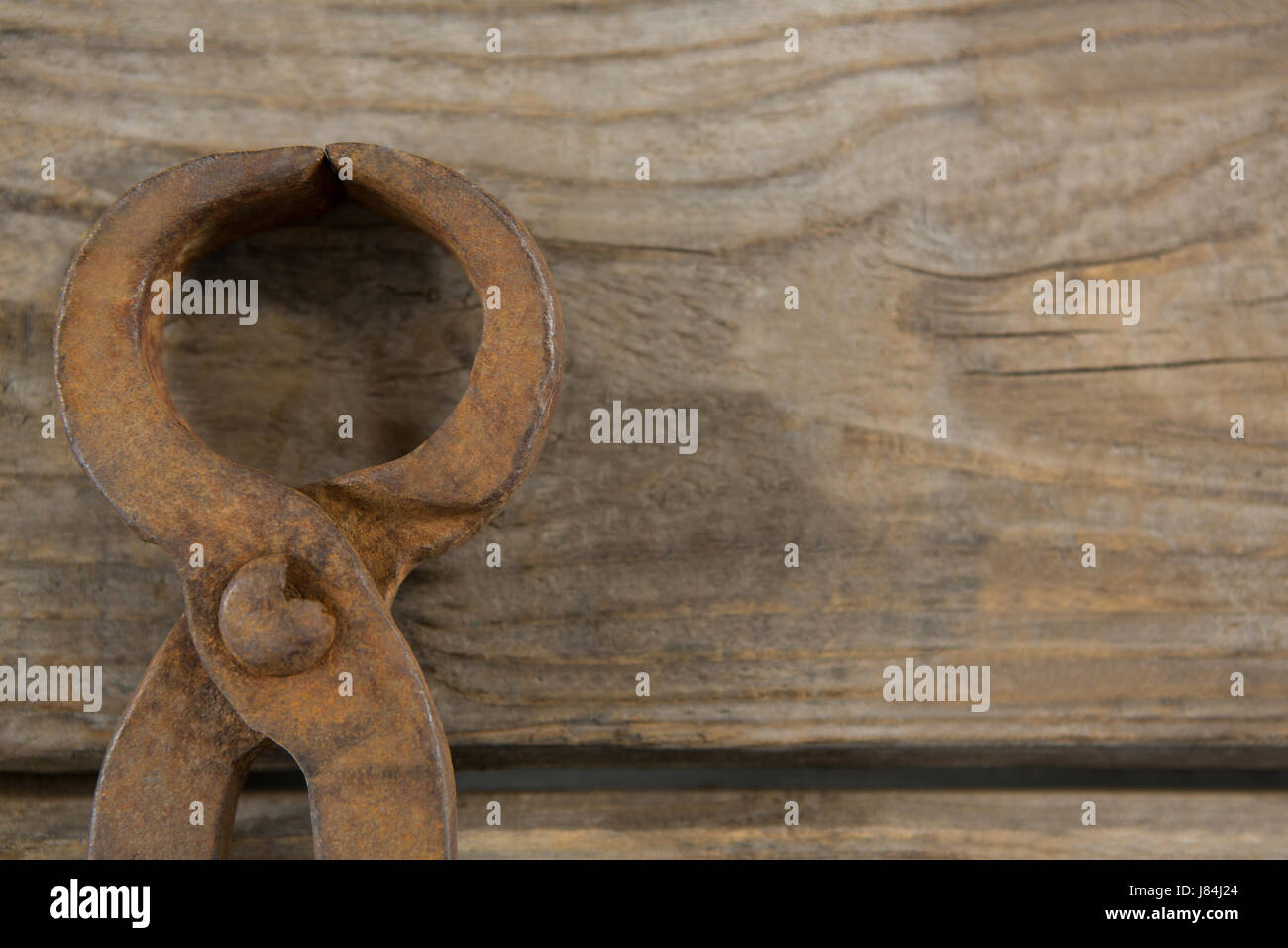Wire cutter hi-res stock photography and images - Alamy