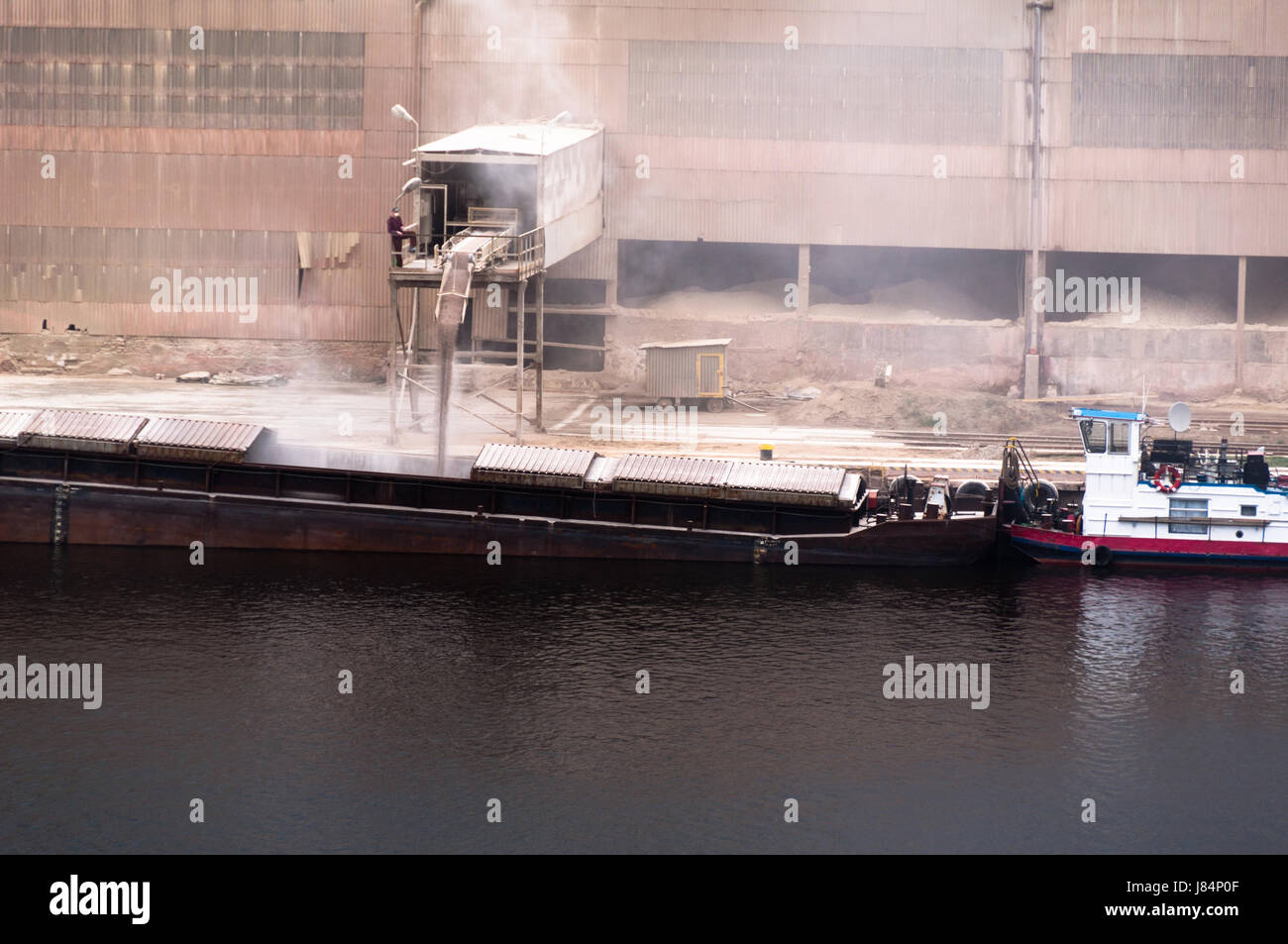 industry grain transport powder ship cargo shipping salt water sea ...