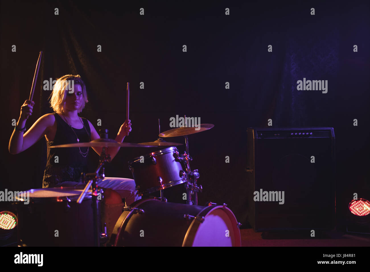 Jazz female drummer hi-res stock photography and images - Alamy