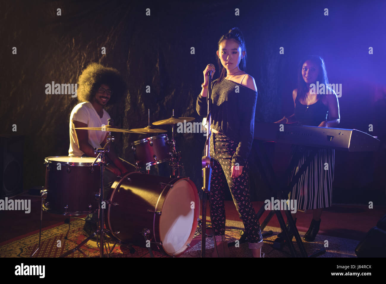 Indian stage microphone hi-res stock photography and images - Alamy