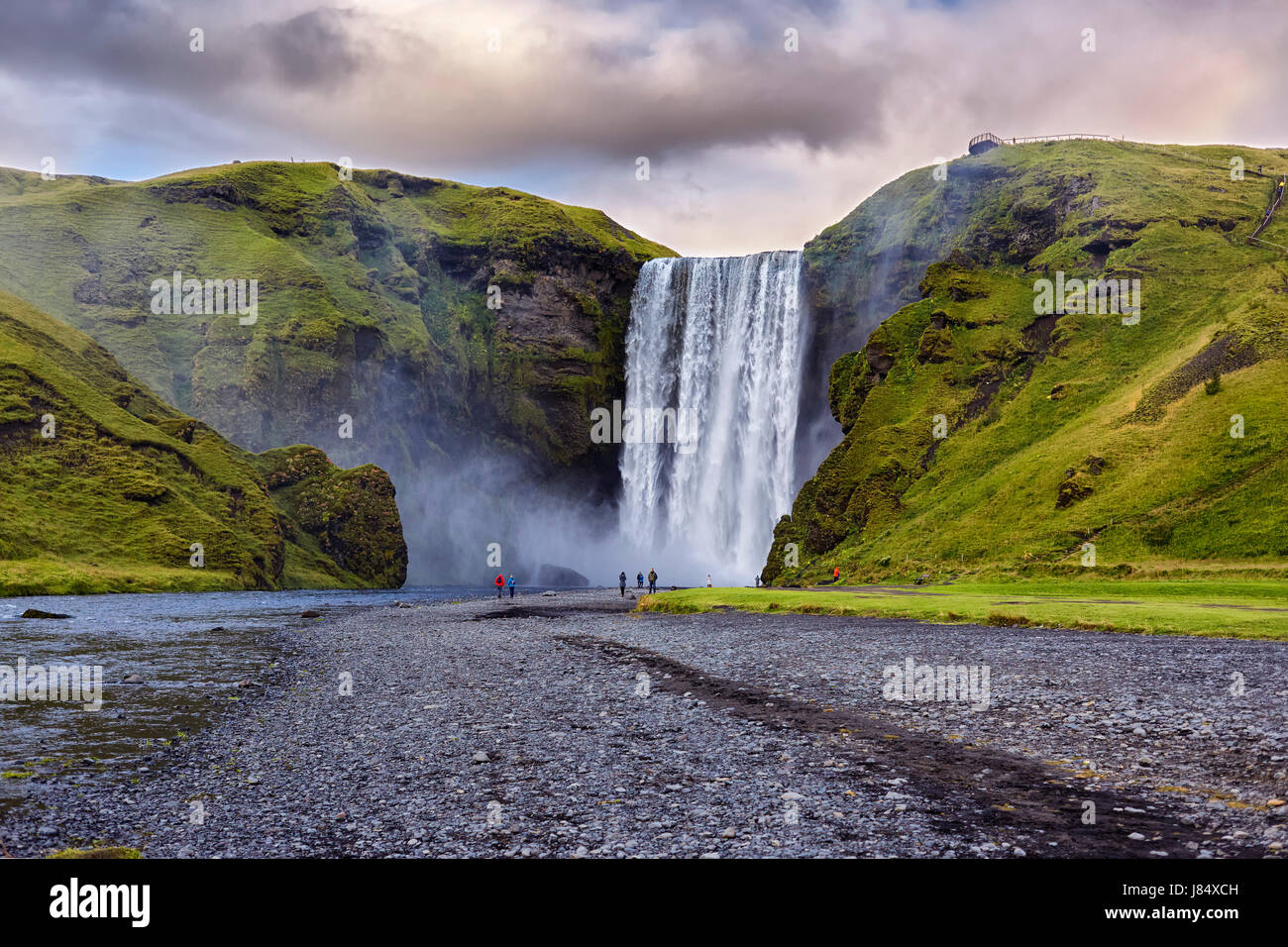 Waterfall Skógafoss, Skogar, Suðurland, Island Stock Photo - Alamy