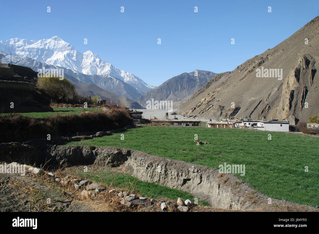 asia nepal mustang himalayas blue house building travel religion ...