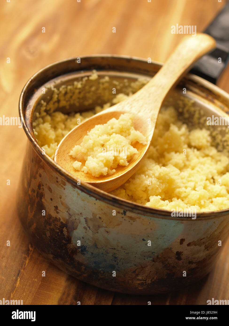 wheat pot wooden millet granules spoon couscous food aliment macro ...