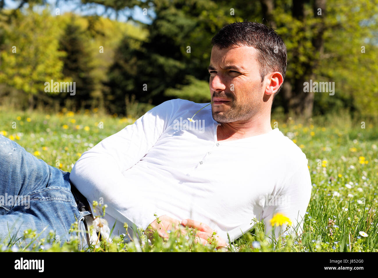 park relaxed outdoor facilitate ease resting relax recover relaxing ...