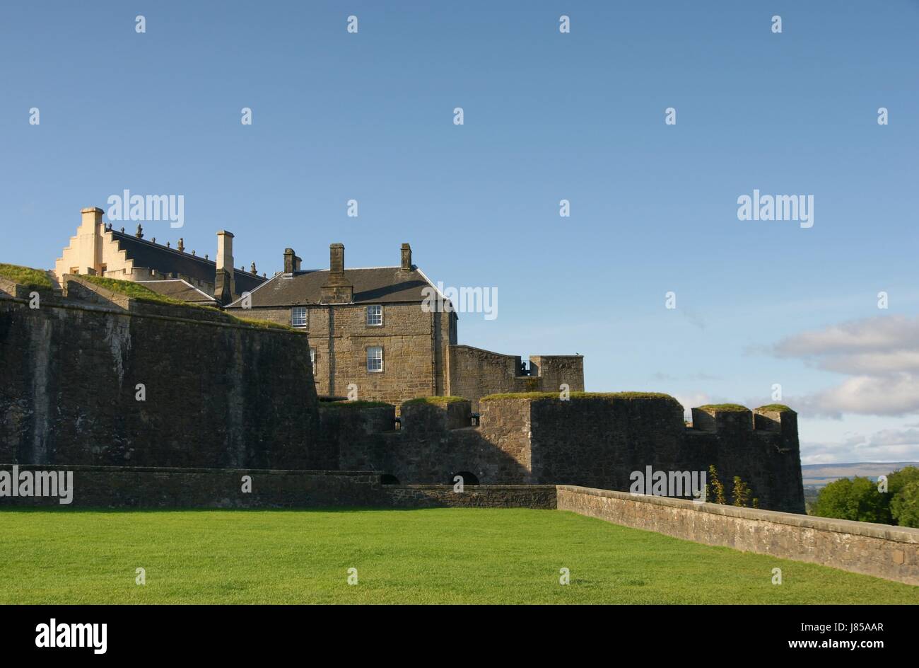 wall fortress scotland building britain chateau castle buildings blue ...