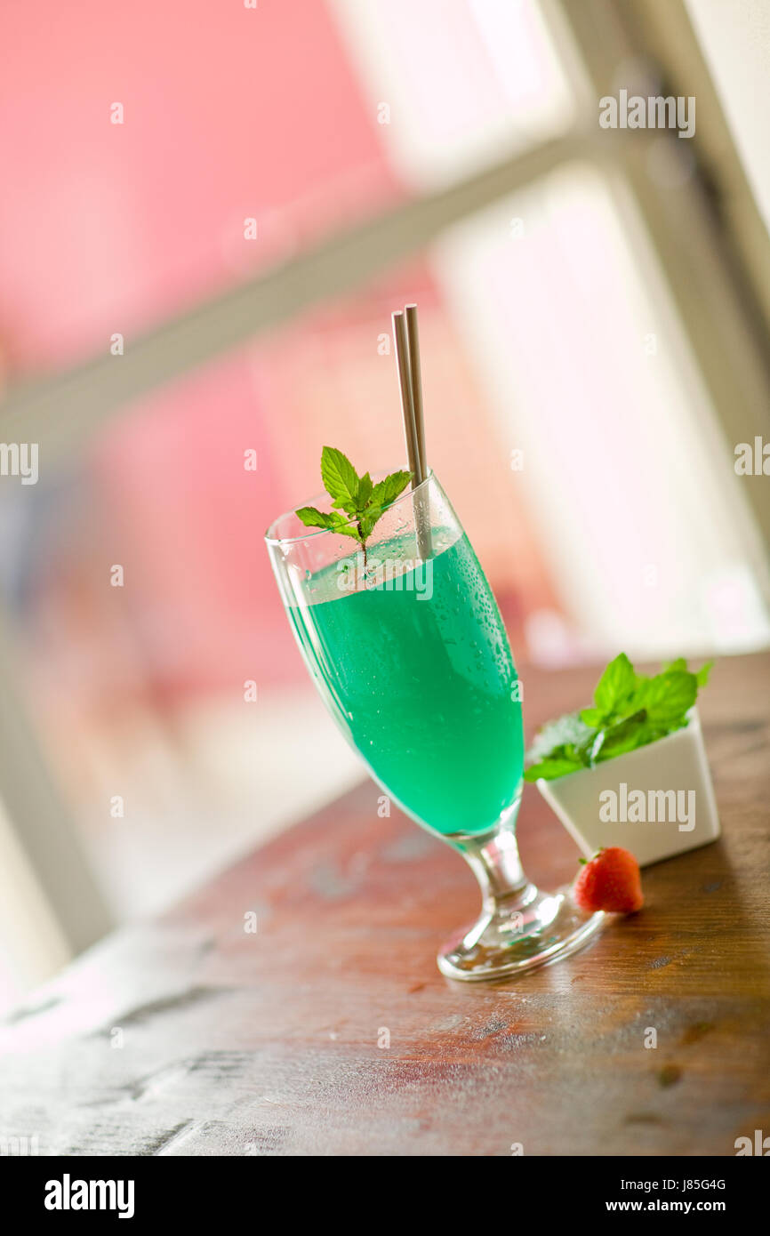 bar tavern drinks drink drinking bibs alcohol refreshment fruit ...