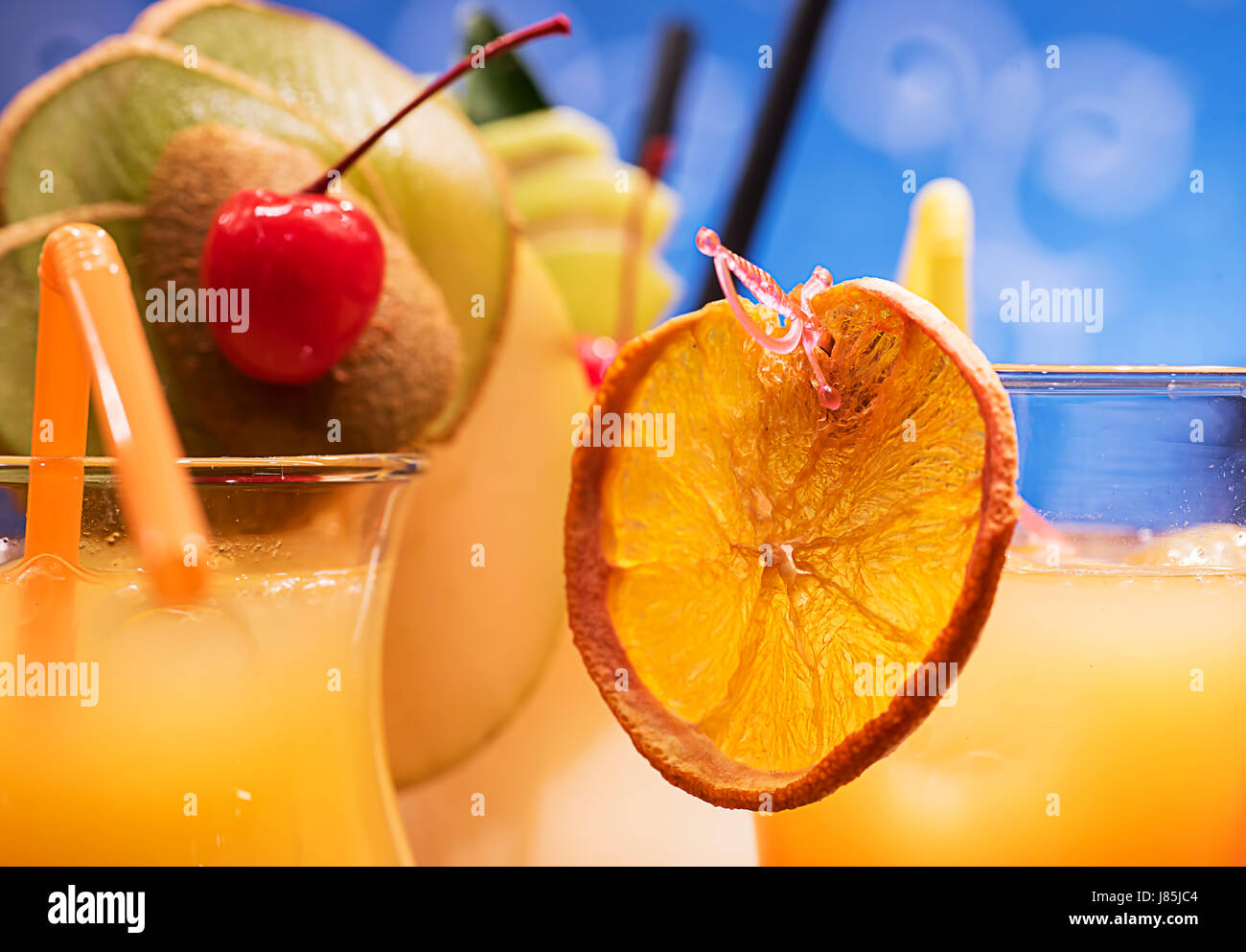 Cocktails with fresh fruit , part of the cocktails Stock Photo - Alamy