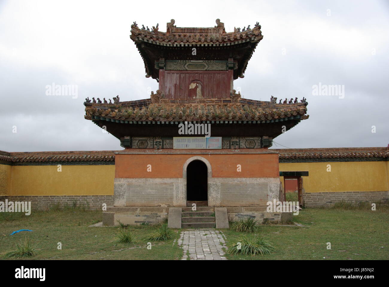 temple mongolia monastery style of construction architecture ...